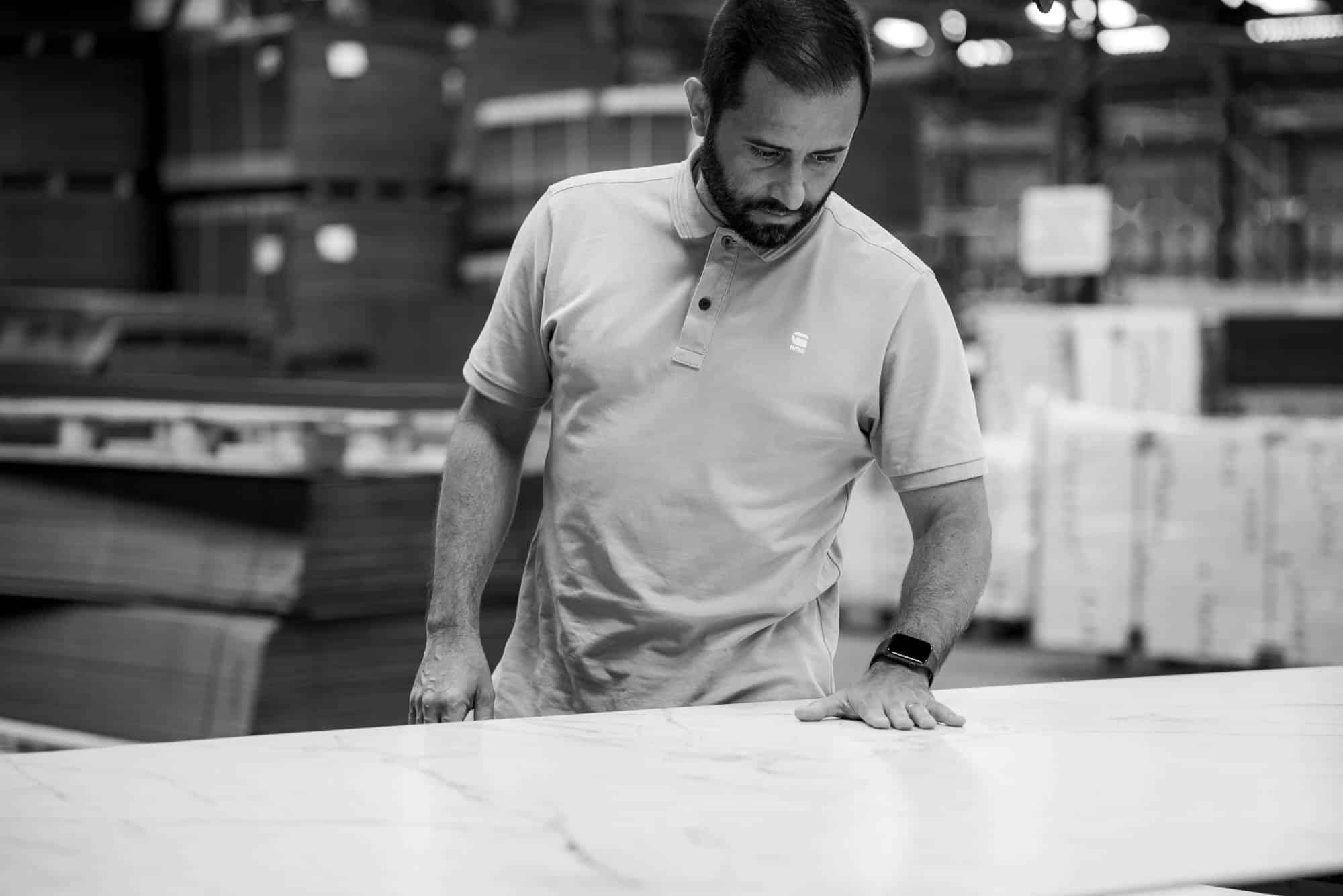 Descubre el proceso de fabricación de las mesas Motif Tables - MotifTables